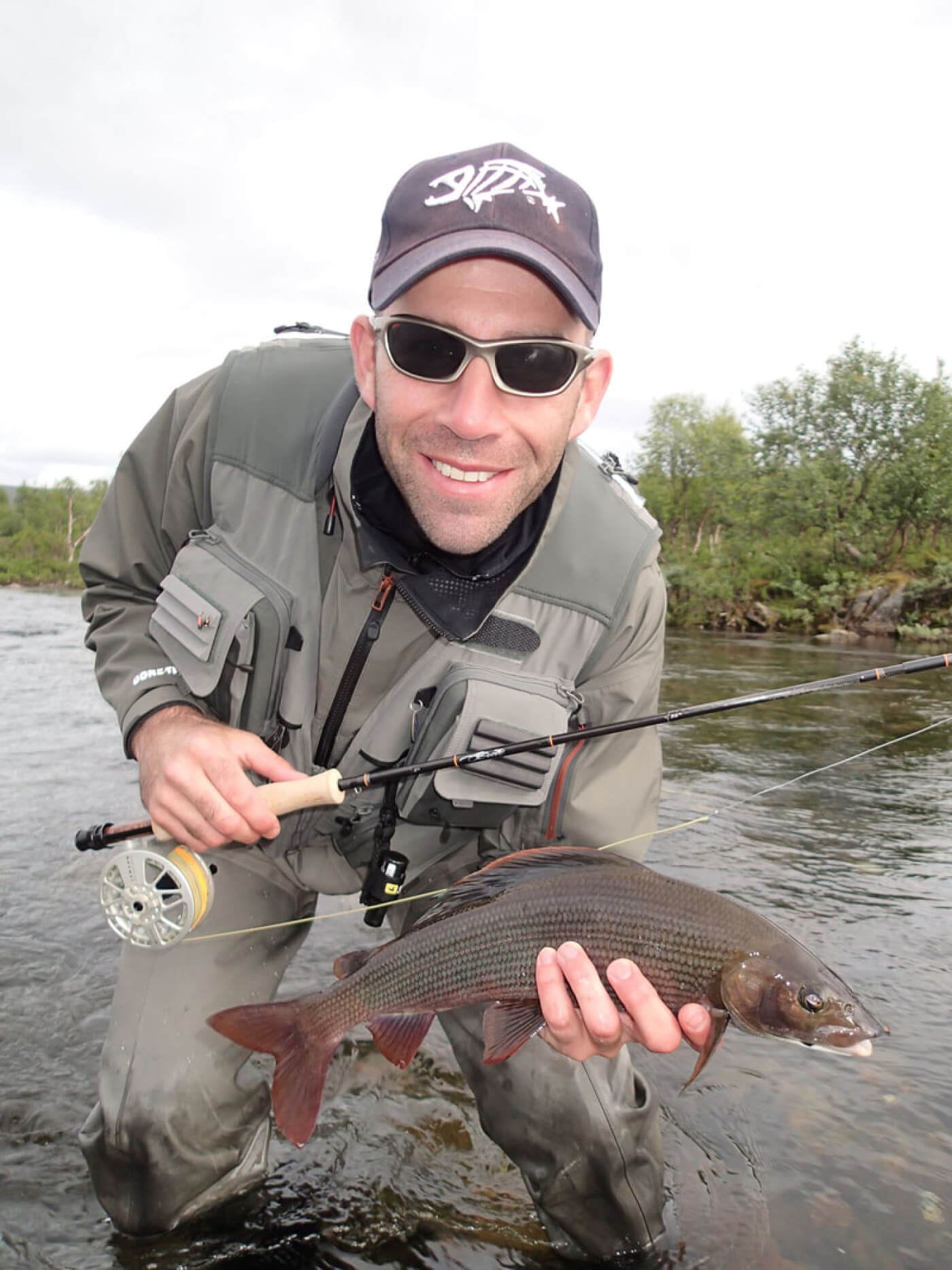 Fly Vest: A Comprehensive Review of Top-Rated Mesh vs. Solid Options ...