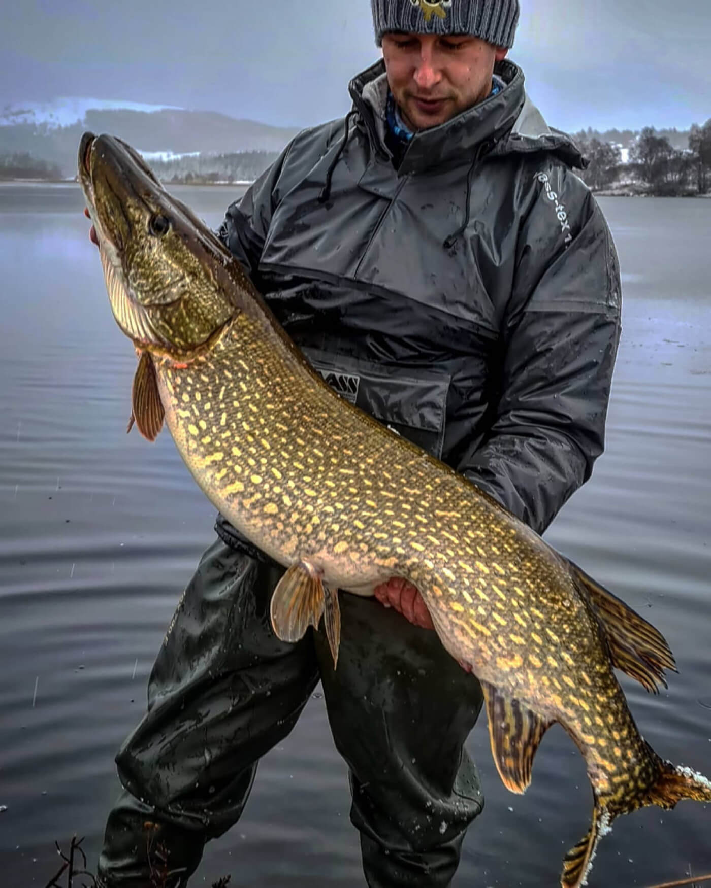 Waders: A Comparison of Orvis, Patagonia, Redington, and Frogg Toggs W ...